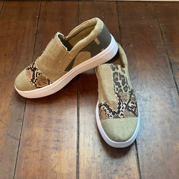 JoliMall | Shoes | Jolimall Cheetah Print Shoes | Poshmark